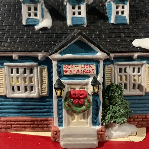 Lemax | Holiday | Vintage 991 Lemax Dickensvale Porcelain Lighted House ...